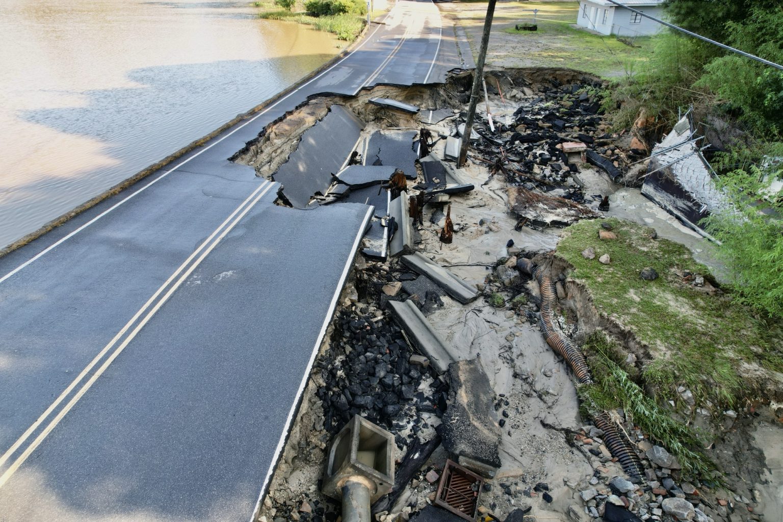 Officials continue to monitor Crystal Lake, emergency shelter to open ...